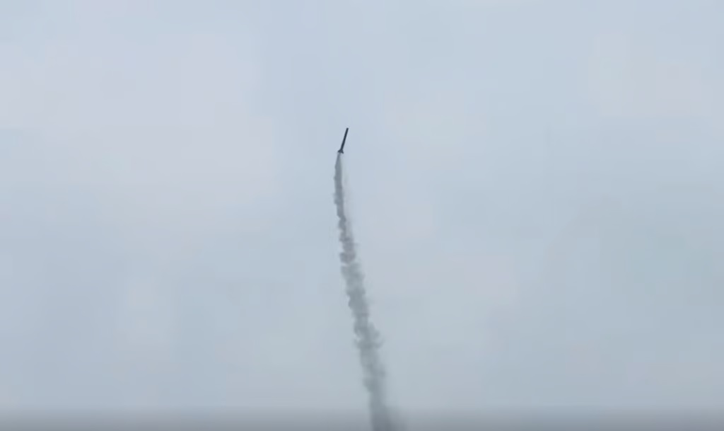 RBN - Bocah Asal China 11 Tahun Menulis 600 Baris Kode Untuk Membangun ...